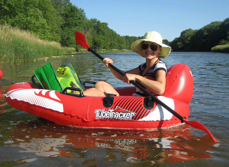 What is the Difference Between Kayaking and Rafting - Lazy Day Raft Rentals